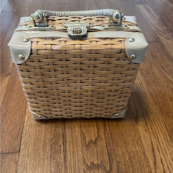 Simon Ernest Blum | Bags | Vintage 95s Simon Wicker Vinyl Purse Handbag ...